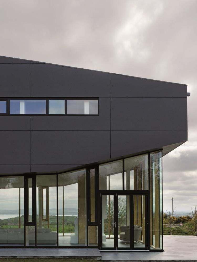 Dolmen House - EQUITONE