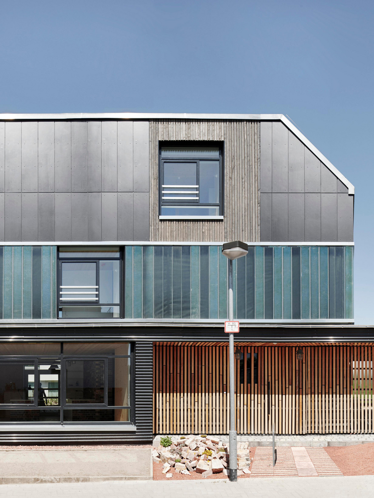 Перерабатывающий дом Ганновер - EQUITONE