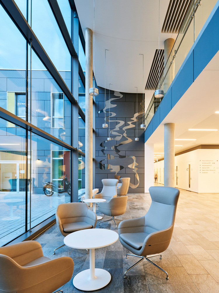 Detail Page - EQUITONE