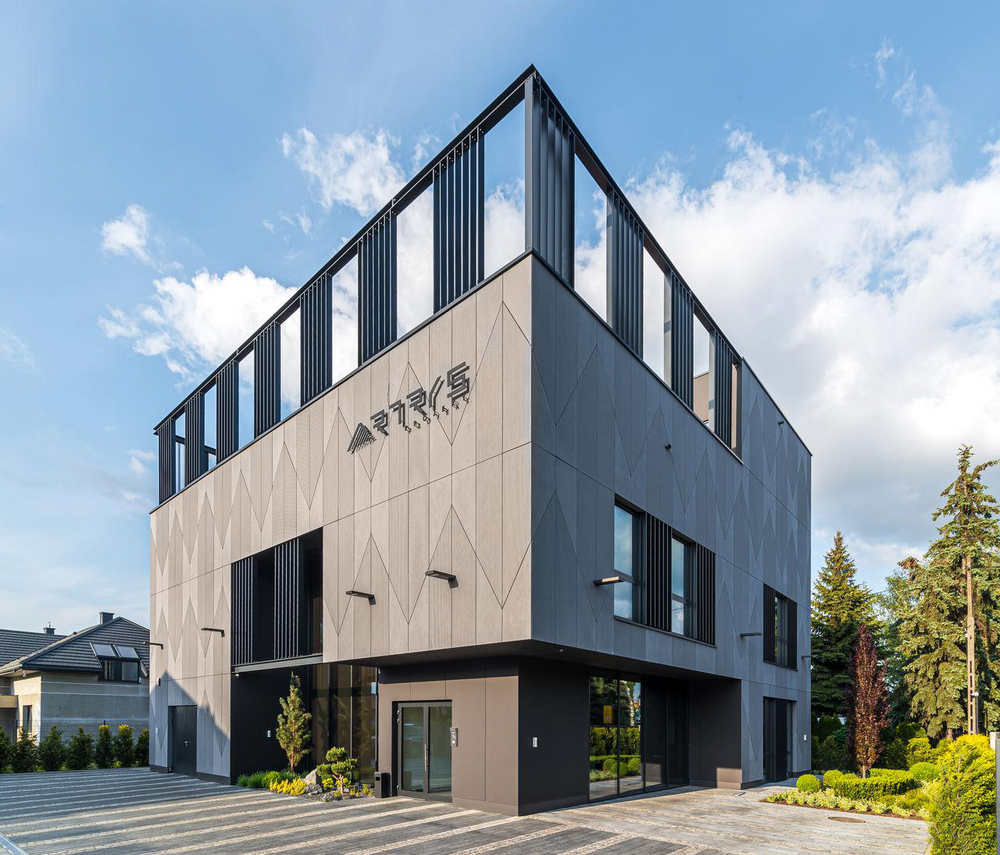 Detail Page - EQUITONE