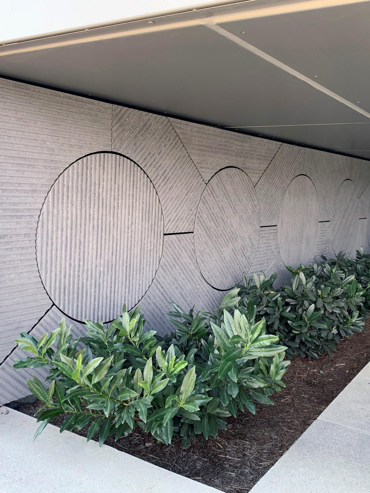 Detail Page - EQUITONE