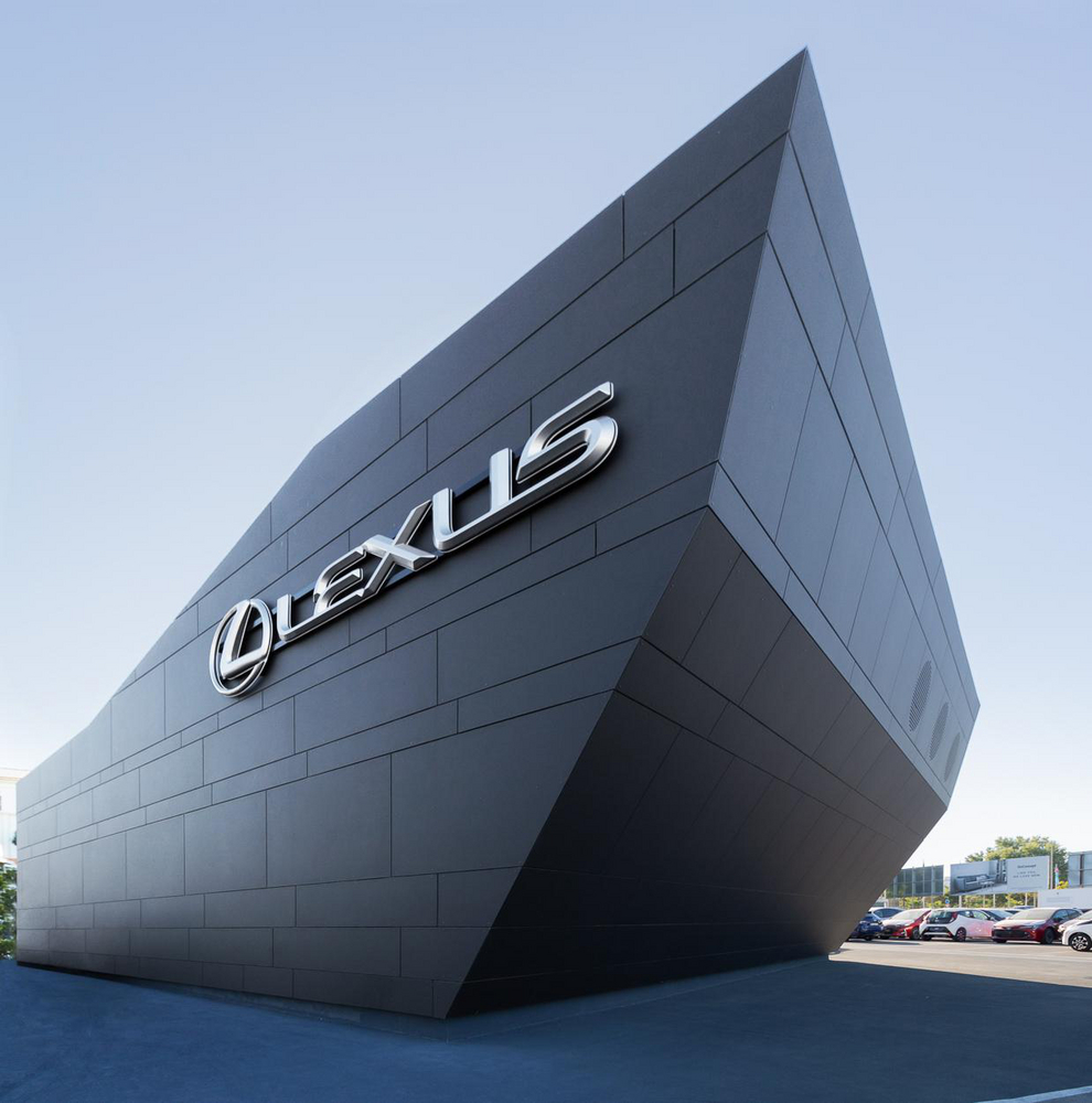 Stand Lexus - EQUITONE